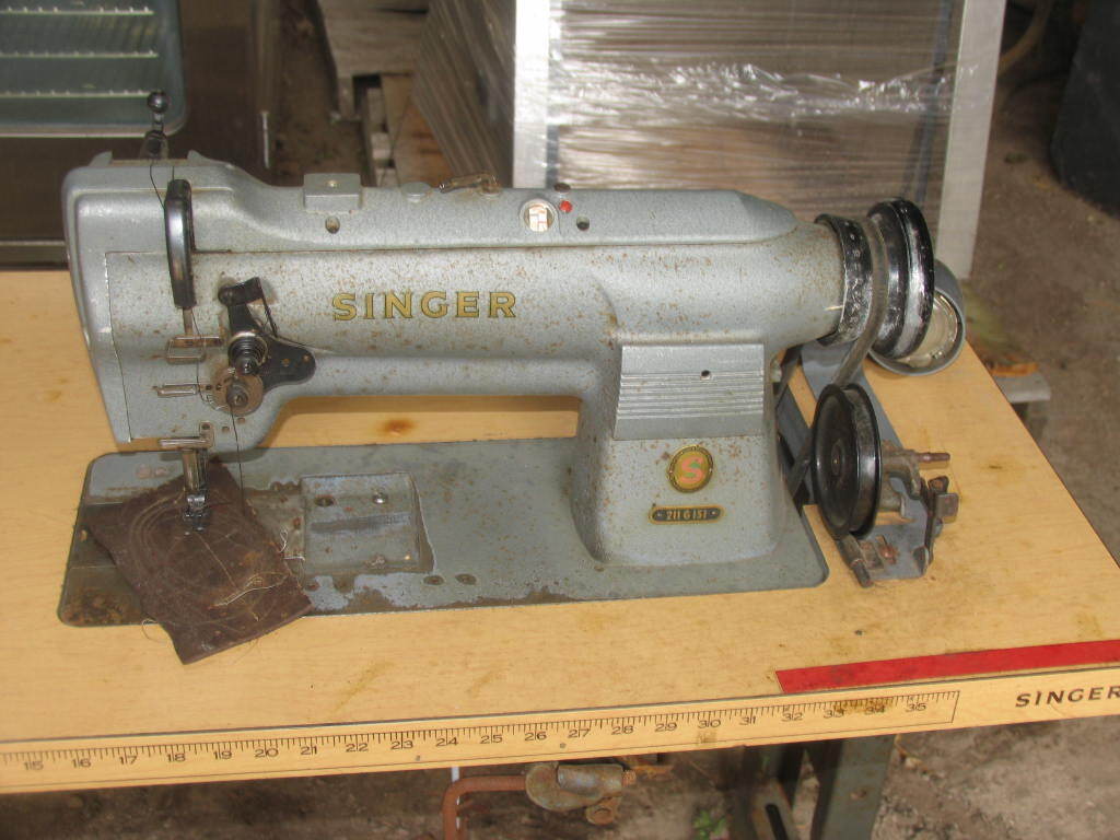 Singer Industrial Commercial Sewing Machine Model 211G151 Leather | eBay