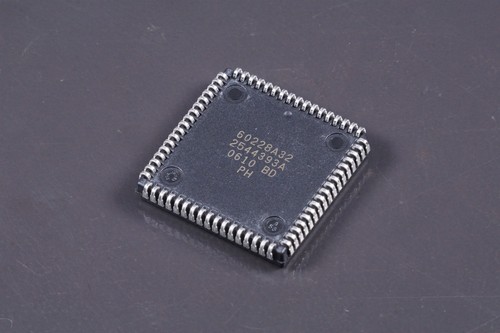QL12X16B-0PL68C QuickLogic FPGA pASIC 1 CMOS 150MHz 192 Cell 2000 Gates ...