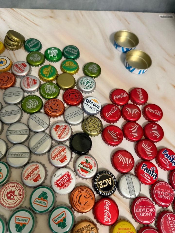 Lot of Over 255 Bottle Caps Mixed Lot, Beer, Soda, Mineral Water etc ...