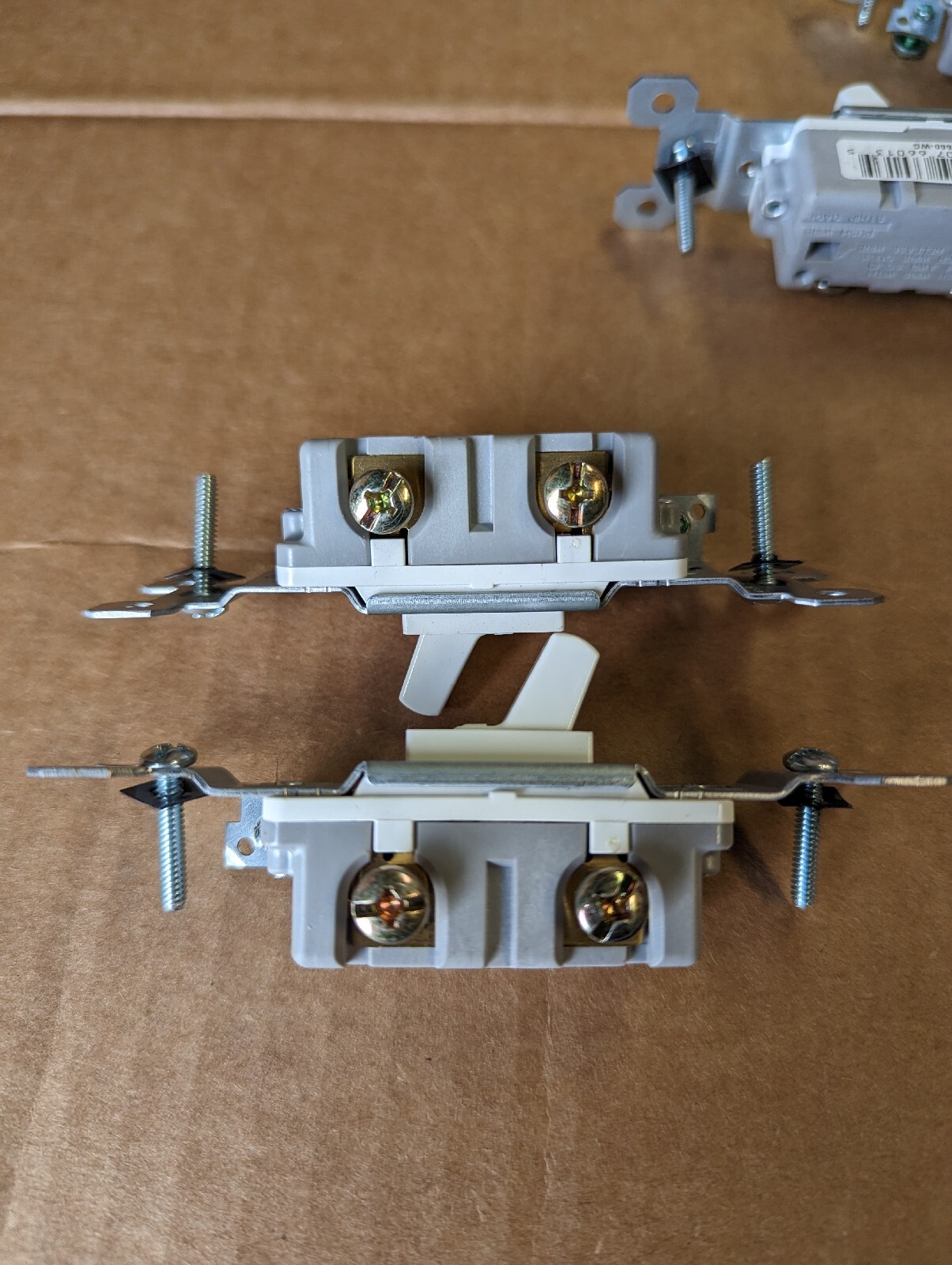 (LOT OF 9) PASS & SEYMOUR 660WG TOG LIGHT SWITCH , 120VAC, 15AMP WHITE ...