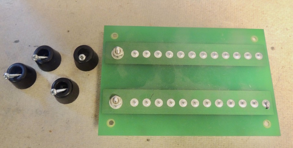 MINIATRONOCS PDB-1 terminal Power Distribution Board 12 ports N HO O w ...
