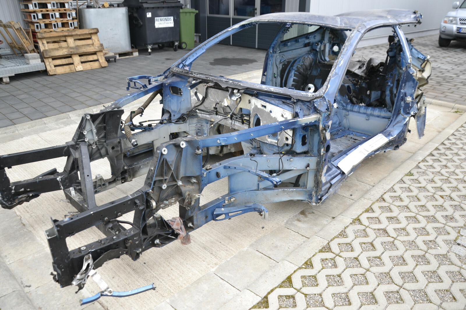 Ferrari FF F151 Unfall Karosse Karosserie Rahmen mit Papiere Body ...