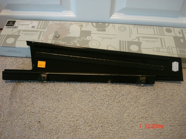 OEM Genuine Mercedes-Benz Ornamental Molding 213-690-04-87 NEW | eBay