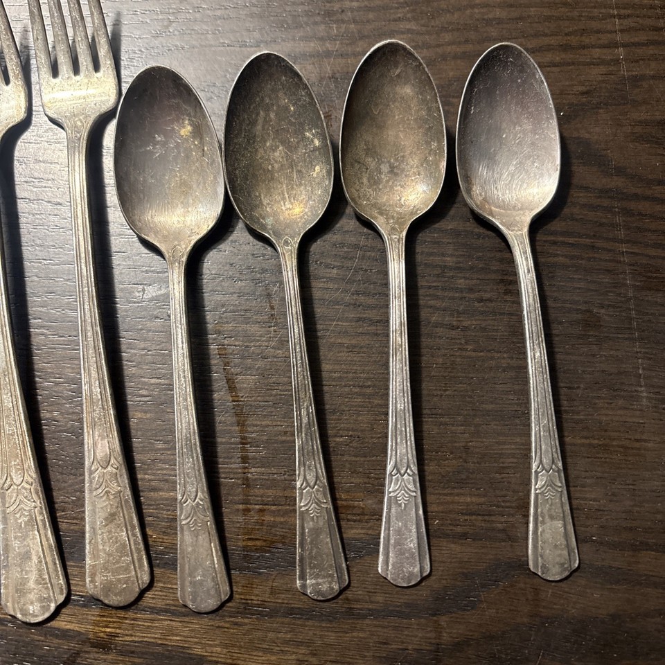 Vintage Wm Rogers Silverplate Flatware Set And Albert Pick And Company ...