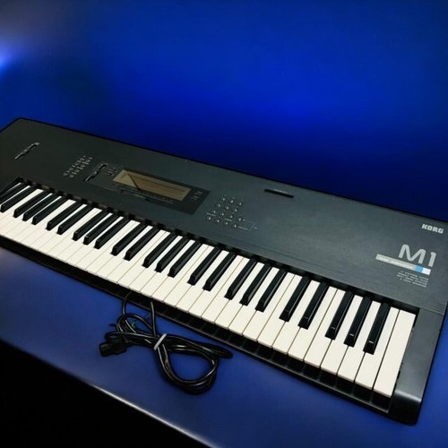 Korg M1 61-Keys Keyboard Synthesizer Music Workstation Tested/working ...