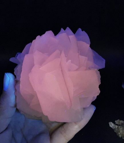 425g Natural White Pink Fluorescent Sheet Calcite Mineral Specimen ...