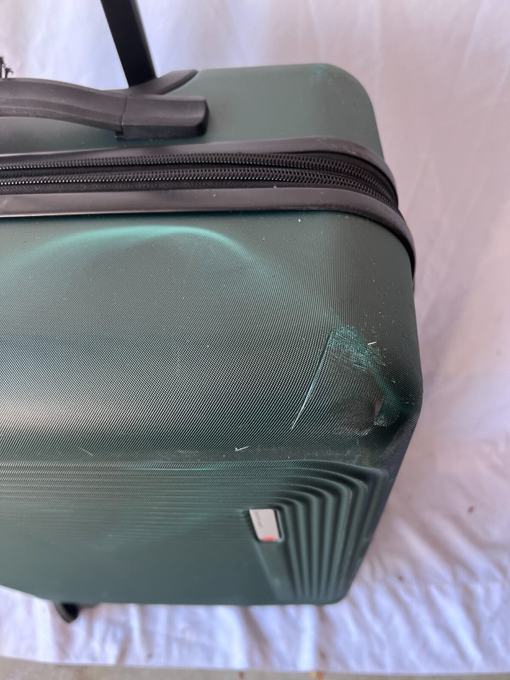 Sharper Image Journey Lite 24" Hard Case Medium Luggage Suitcase Green ...