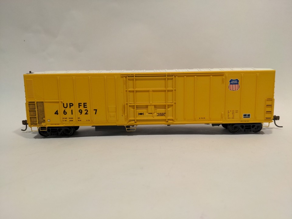 Athearn RTR HO Union Pacific Fruit Express 57 Mechanical Reefer 7113 ...