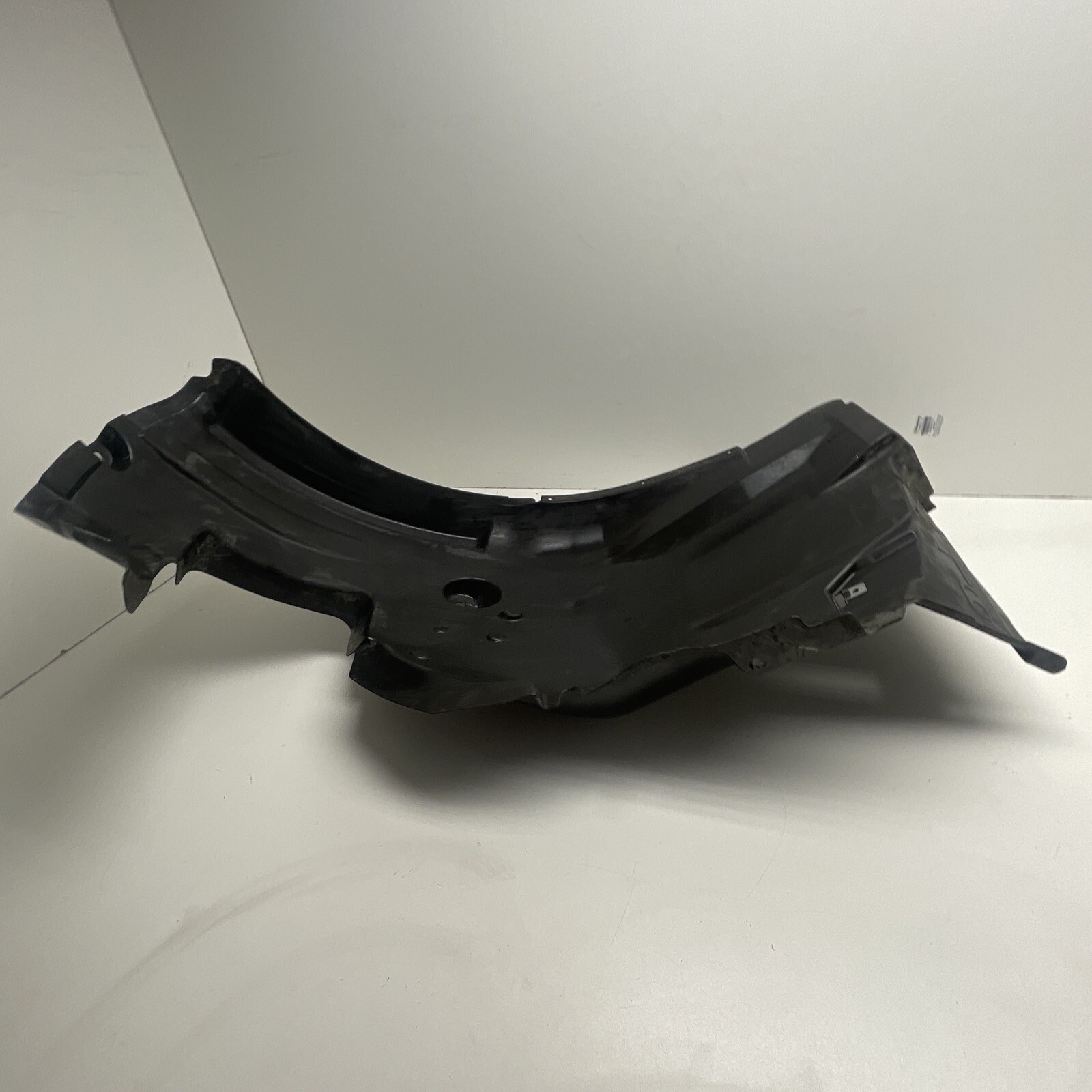 2006 BMW 325i FRONT LEFT DRIVER SIDE FENDER LINER SPLASH SHIELD 748506 ...