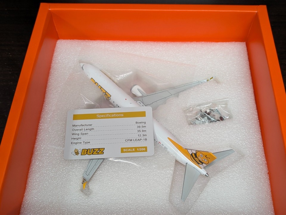 1/200 BUZZ BY RYANAIR BOEING 737 MAX 8 2020'S COLORS SP-RZC JC WINGS | eBay