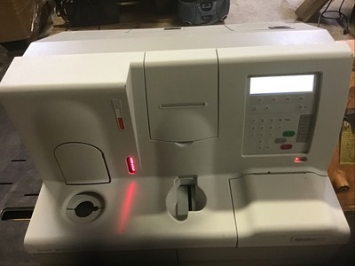 Analytical Instruments - Dade Behring