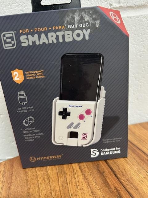 HYPERKIN Smart Boy - Play GameBoy and GameBoy Color games on your ...