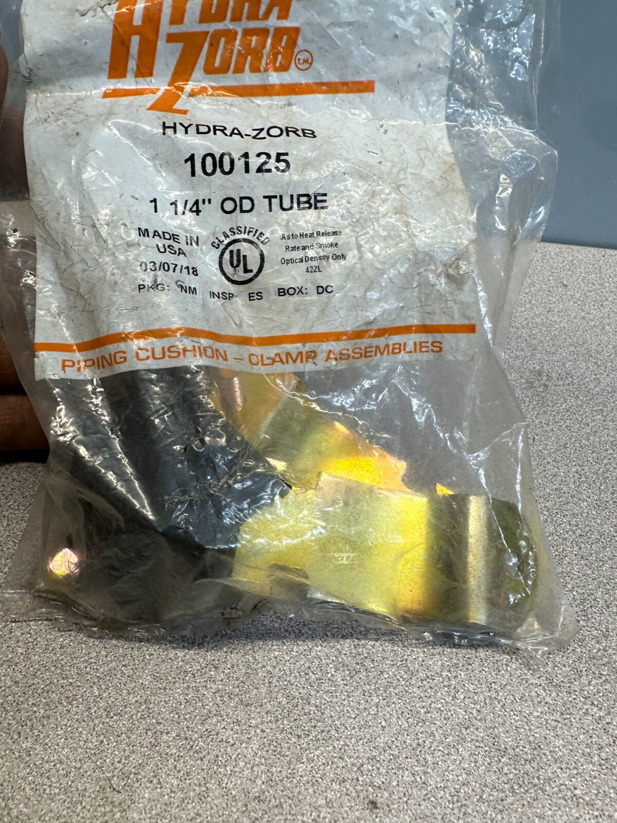 HYDRA-ZORB 200075 3/4" NOM TUBE CUSHION PIPE HANGER (LOT OF 7) PLUS ...