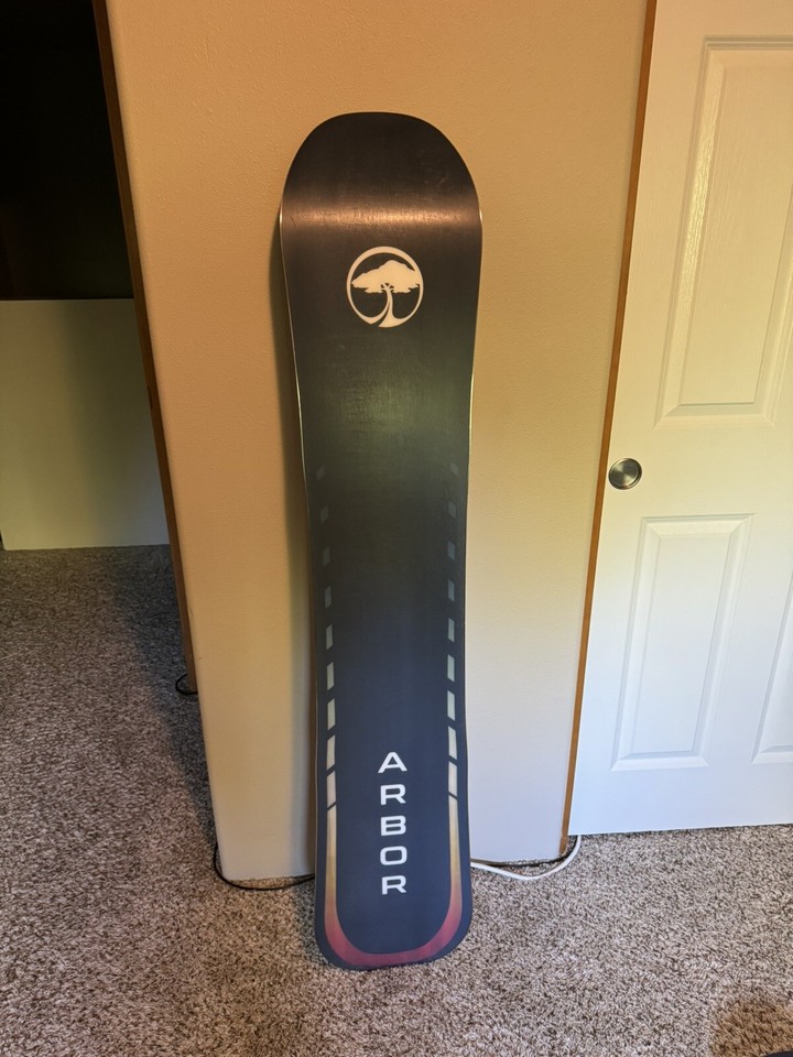 Used Once Mens 2024 Arbor Formula Rocker Snowboard 155 | eBay