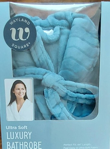 Womans Bathrobe Ultra Soft Luxury Blue One Size Perfect Fit Wayland ...