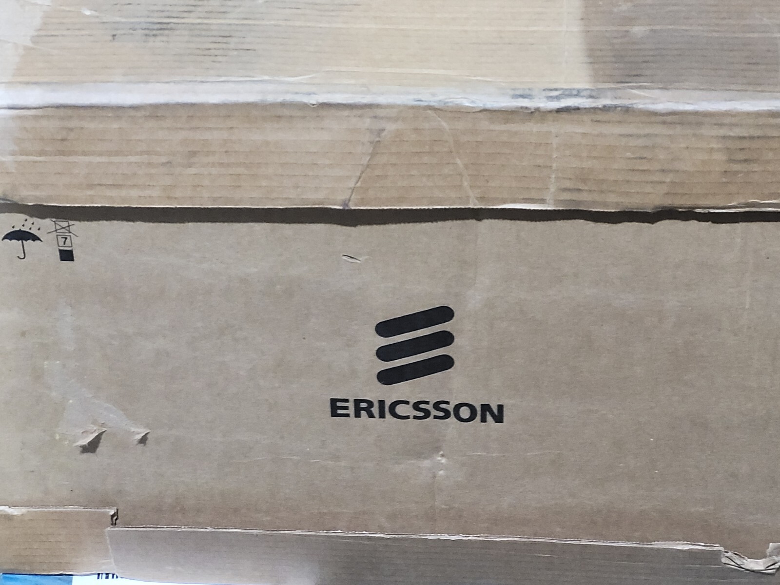 Ericsson KRC 161 707/2 Remote Radio Head R1c 8843 B2 B66a. for sale ...