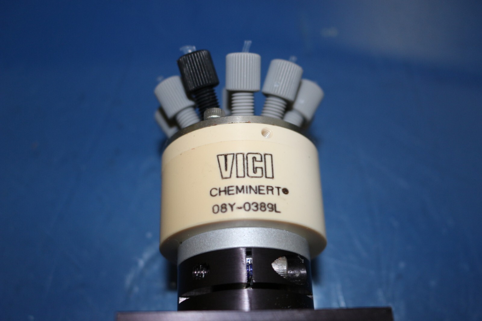 Vici Cheminert 08Y-0389L Valve Head (11 port) with Vexta Motor P0017 ...