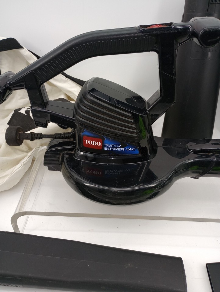 TORO 51618 Super Leaf Blower Vacuum 120V - Black w/ Attachments ...