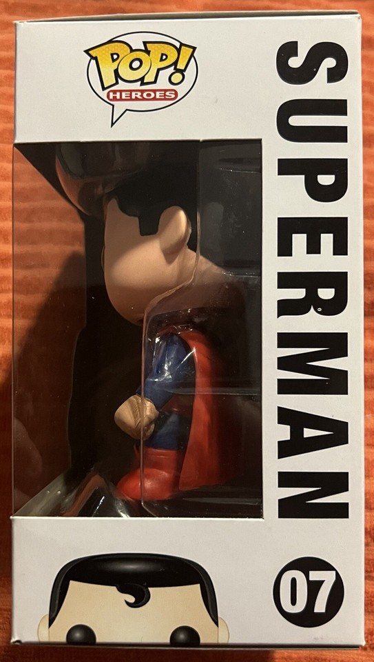 FUNKO POP VINYL HEROES DC COMICS UNIVERSE 07 SUPERMAN BOBBLE-HEAD BNIB ...