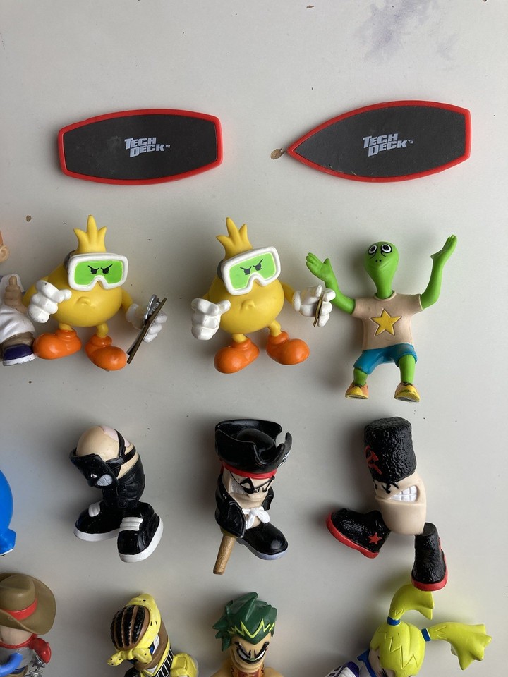 Tech Deck Dudes Lot World Industries Alien | 24x Figures & 24x Boards ...