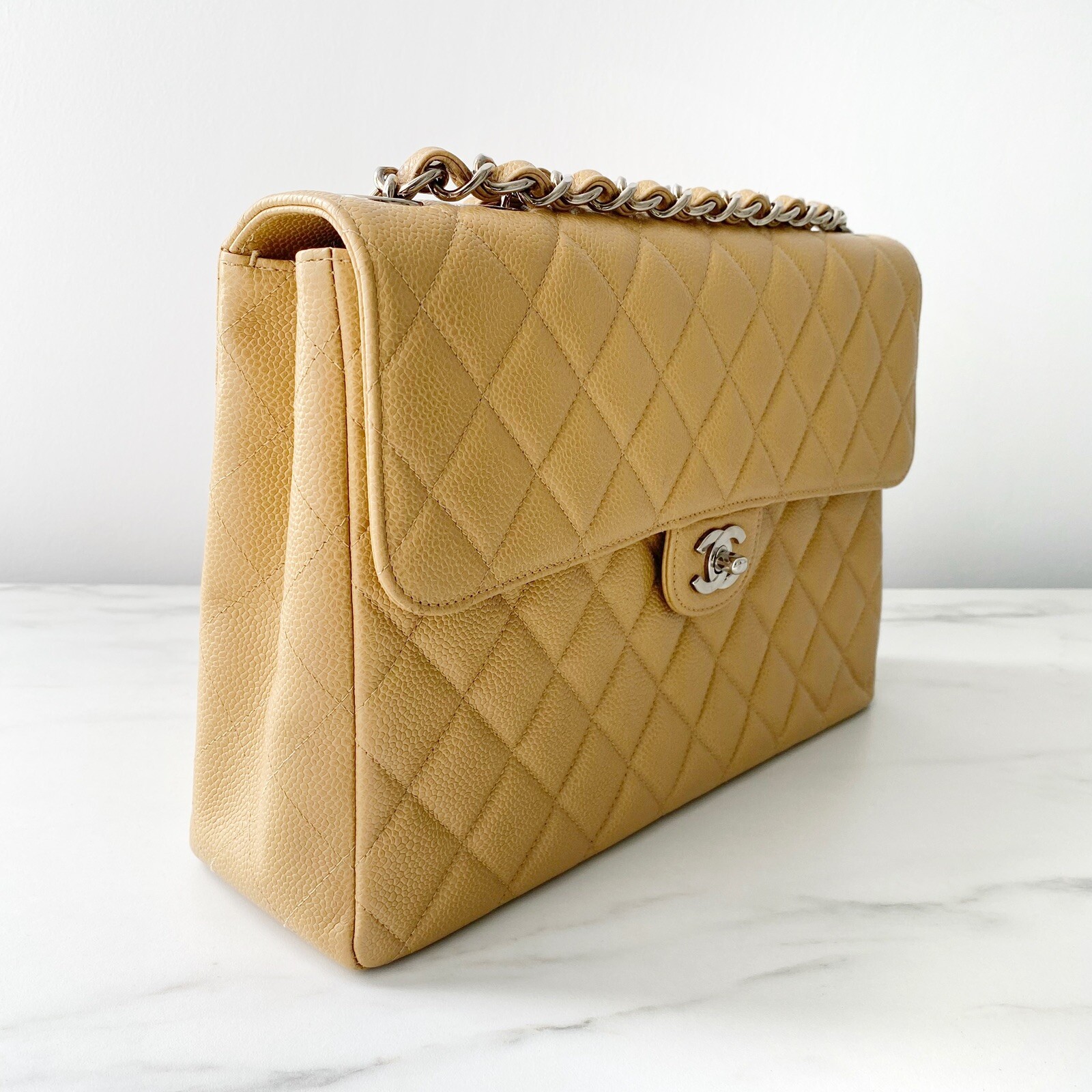 Chanel Beige Quilted Caviar Jumbo Vintage Classic Fla… - Gem