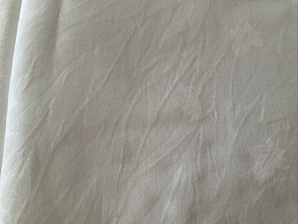 WHITE DAMASK TABLECLOTHS X 2. 80 X 52. 68 X 52. INCHES | eBay UK