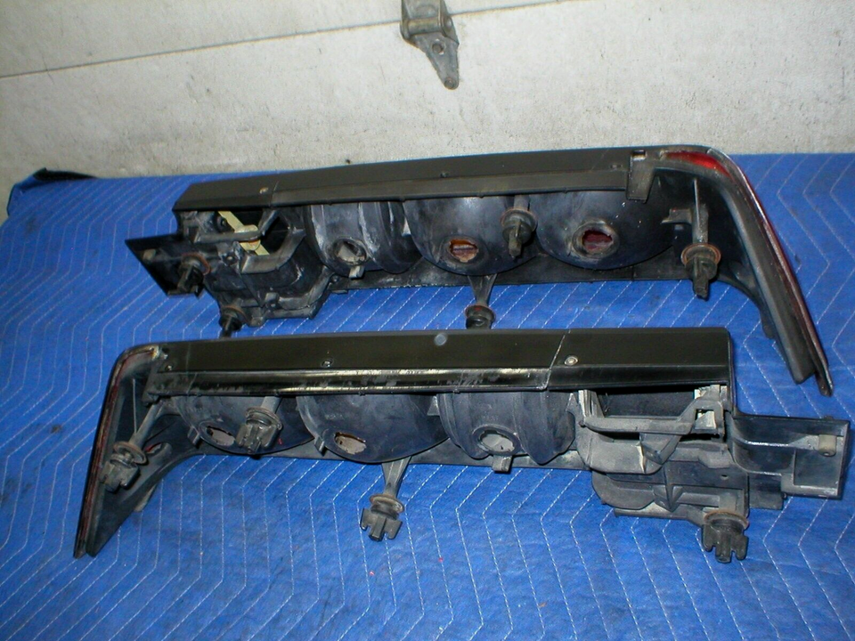 1982-92 Z28 CAMARO IROC Z28 GRID STYLE TAIL LIGHTS PAIR LEFT RIGHT ...
