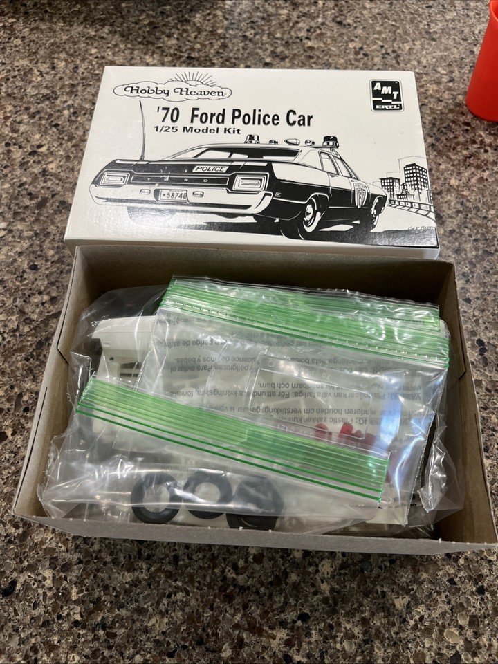 AMT 1970 FORD POLICE CAR FACTORY SEALED INSIDE KIT! CIRCA 1995! VMCP ...