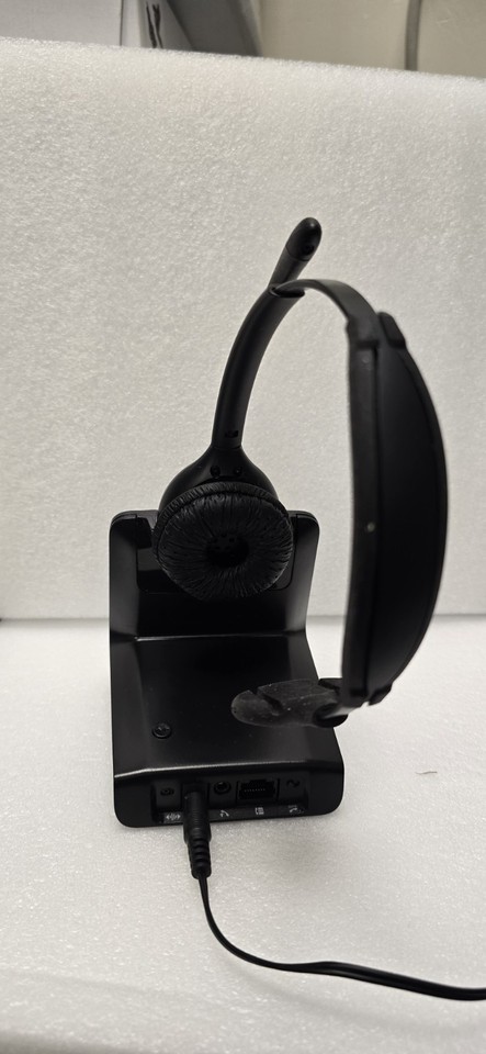 Plantronics Wireless Rechargeable Headset C052 *used* | eBay