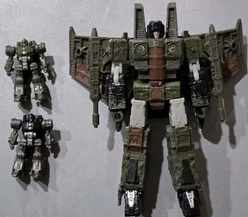 Transformers WFC Siege CUSTOM Sparkless Seeker & Minicons Used | eBay