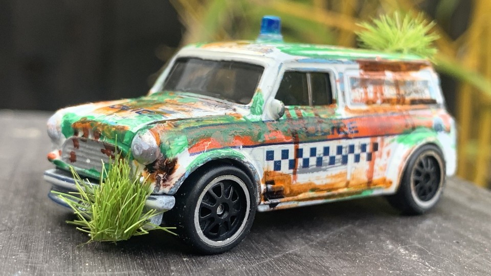 Classic MINI Rusty Police Van by Hot Wheels - Modified Real Riders 1:64 ...