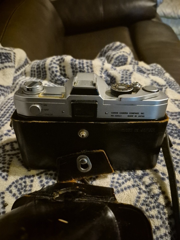 Vintage Canon FX Film SLR Camera | eBay