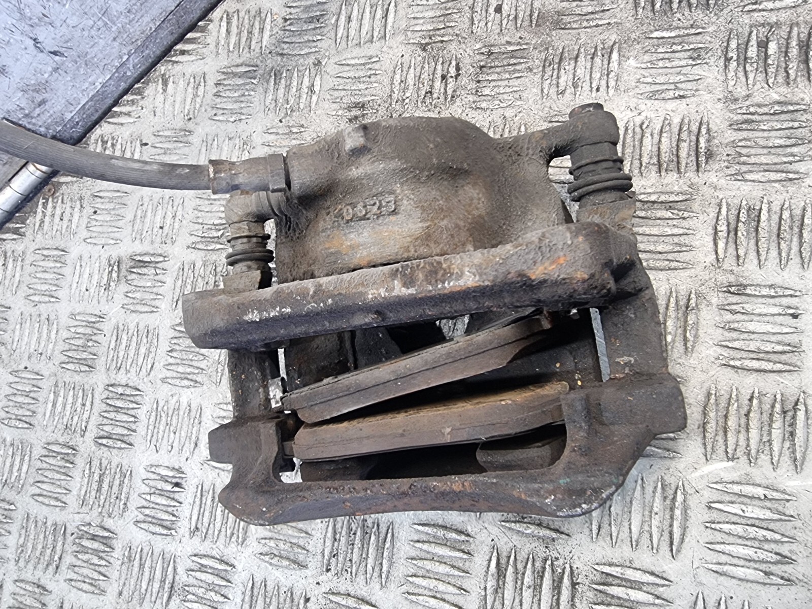 MERCEDES CLA 180 W117 AMG BRAKE CALIPER FRONT LEFT NSF 1.6L PETROL ...