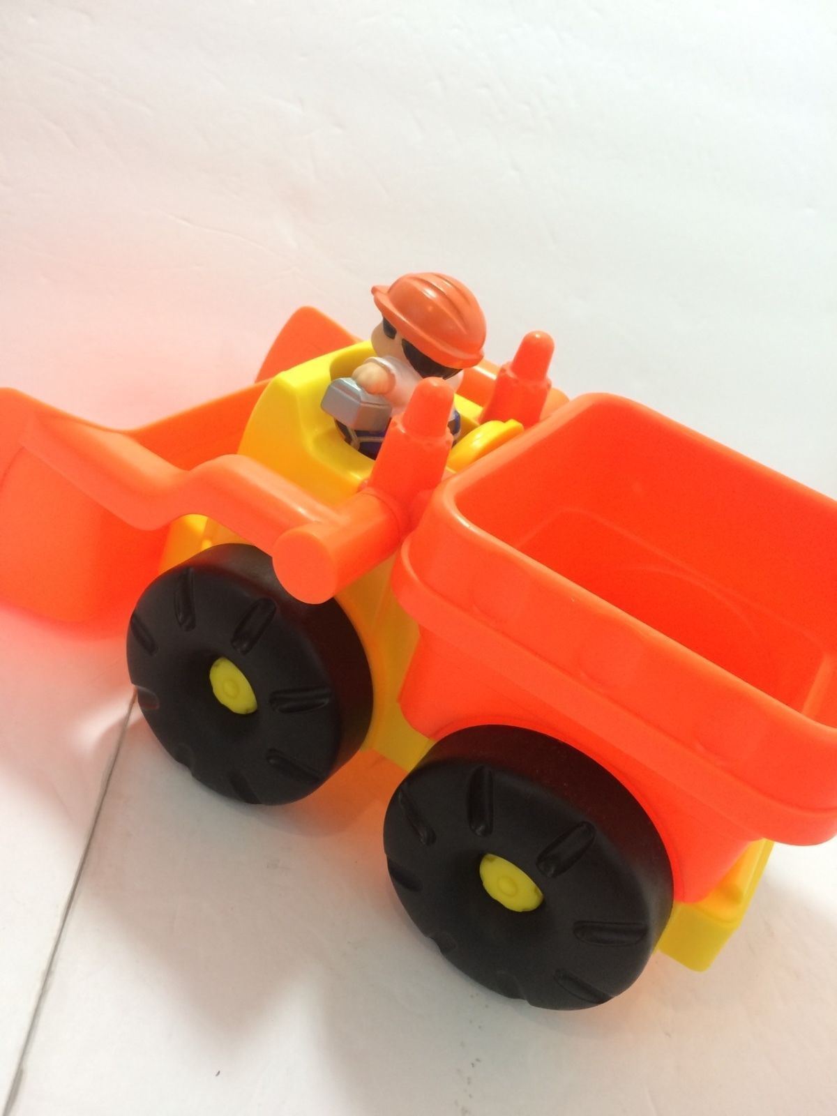 Fisher-Price Little People Builders Build n Drive Front Loader Tractor ...