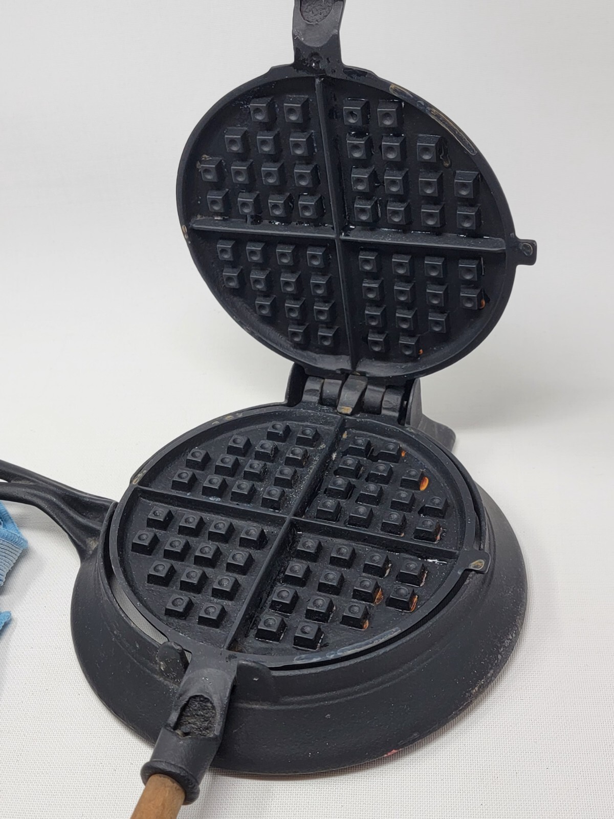 RARE The American Griswold Cast Iron Waffle Maker Patd. June 29, 1880 ...