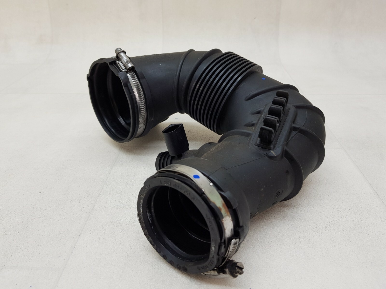 MERCEDES BENZ C250 W204 07-15 2.1 CDI AIR INTAKE PIPE HOSE A6510900337 ...