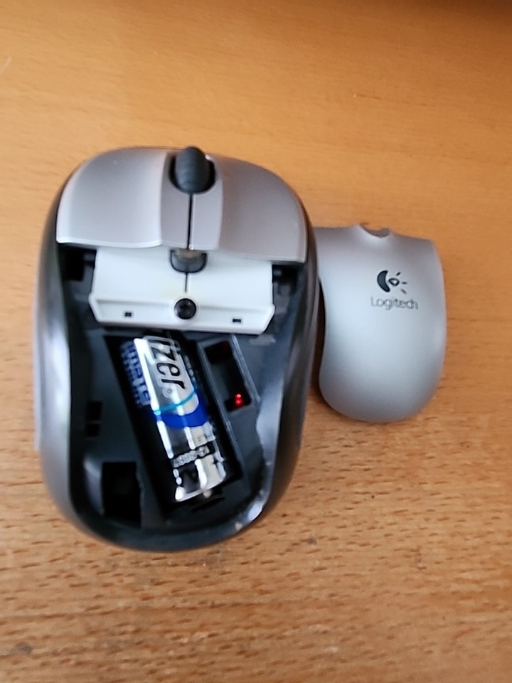 Logitech M305 Wireless Optical Scroll Wheel Mouse - Silver - W/Dongle ...