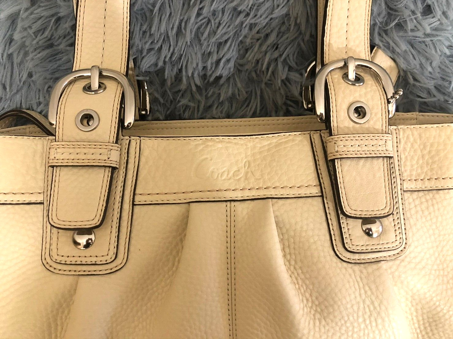 Coach Madison Ivory Cream Pebbled Leather Zip Tote Sa… - Gem