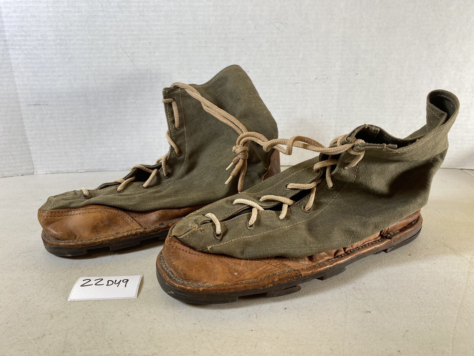 JJ Chabrat ww2 ww1 Early 1900s antique vintage Football Cleats snow ...