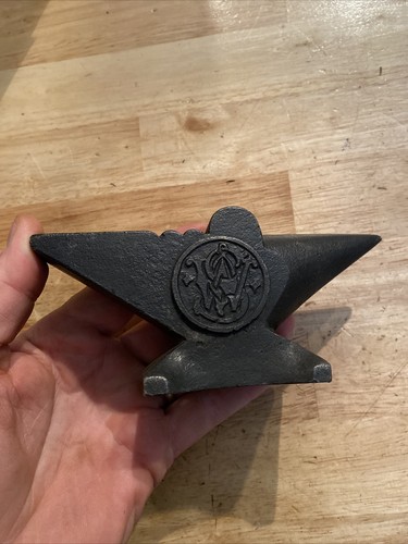 Smith Wesson Anvil Cast Iron Collector Paperweight Rifle Gun Gunsmith 2 ...