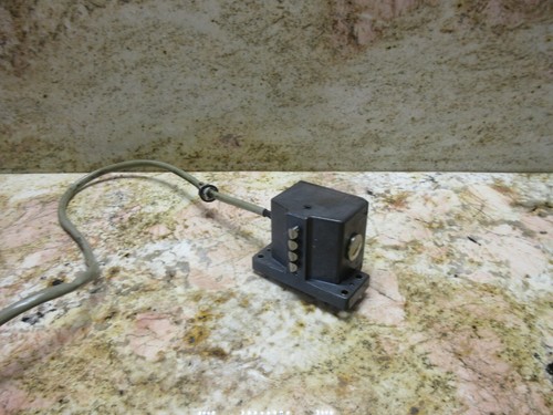 Euchner Limite Interruptor Unidad Gsbf 10A 250V IP67 Toyoda FV-65 CNC ...