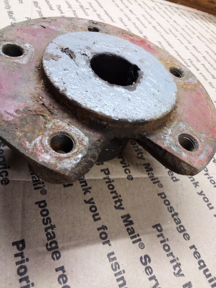 Wheelhorse 1 1/8 Hub Broken But Usable | eBay