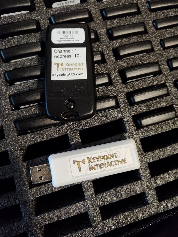 Keypoint InteractiveAudience Response System with 30 Keypads ARS Voting ...