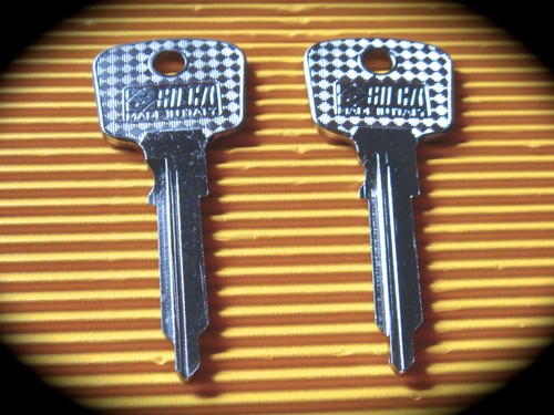 Porsche Keyblanks PW1 x 2 , Key Blank-Free Post In Australia | eBay ...
