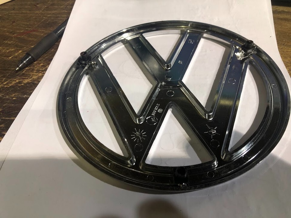 NOS Genuine Volkswagen Vw Emblem Front VW BUS VANAGON Type 241 853 601 ...