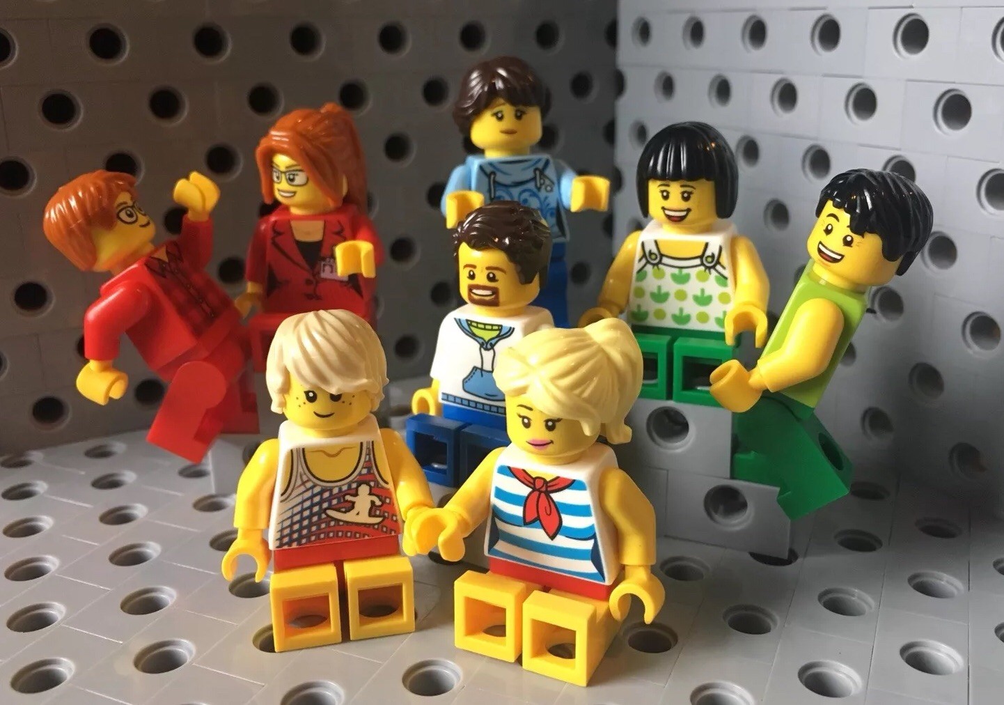 Lego Mini Figures Set Couples Team Lot Of 8 Yellow Blue Green Red ...