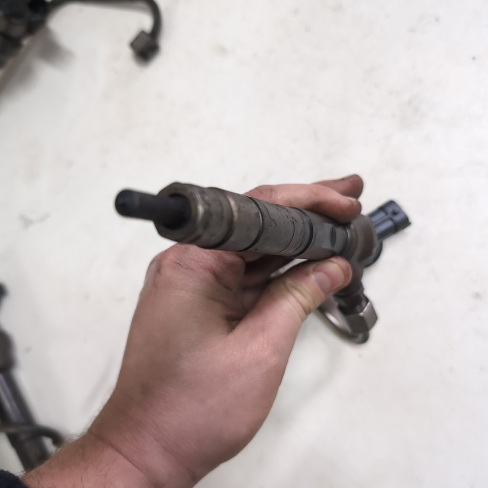 LAND ROVER EVOQUE BOSCH DIESEL INJECTOR 0445110654 G4D3-9K546-AA | eBay UK