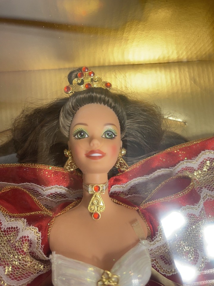RARE 1997 Misprint Green Eyes Holiday Barbie Happy Holidays Gold ...