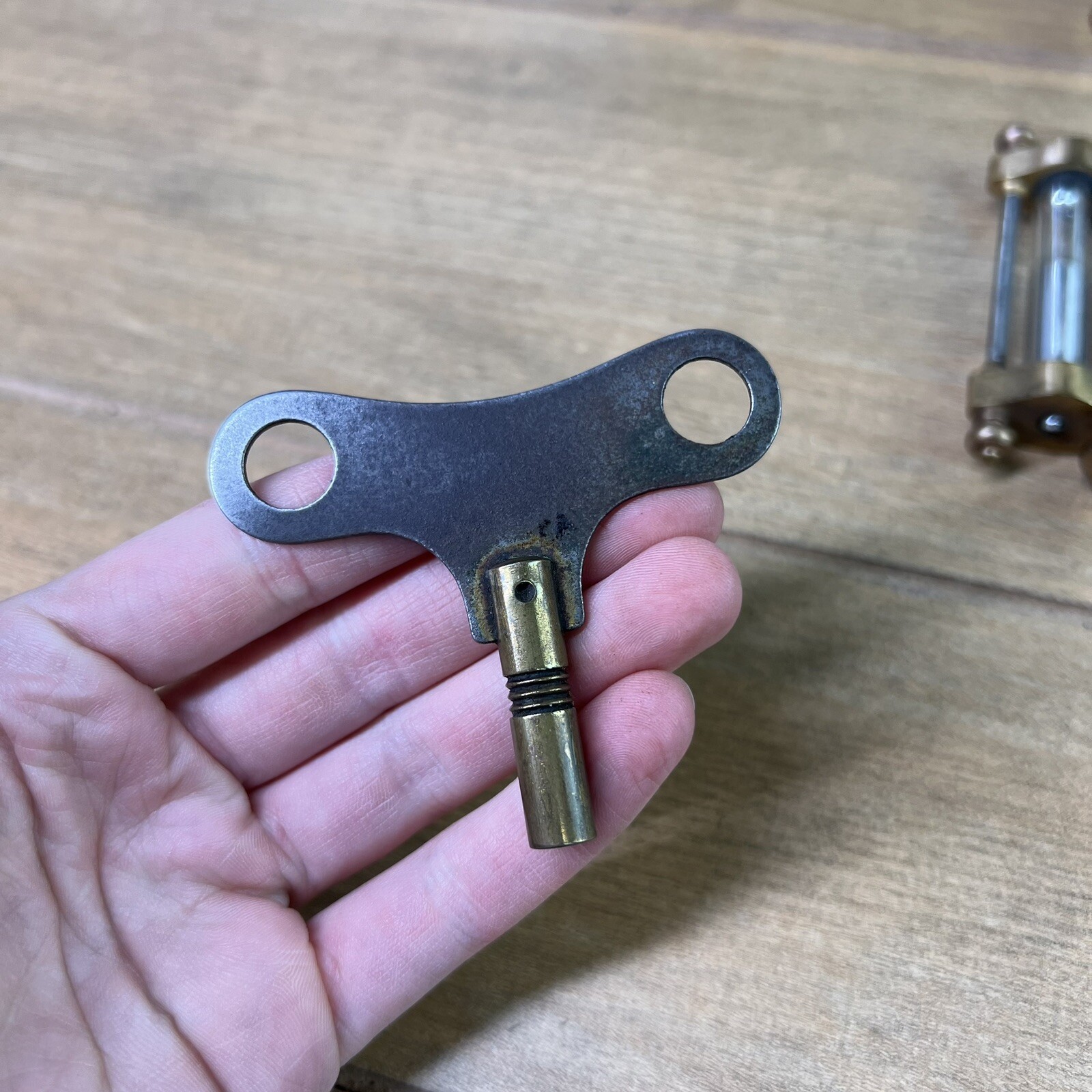 Antique French Style Crystal Regulator Enamel Finish Mantle Clock & Key ...