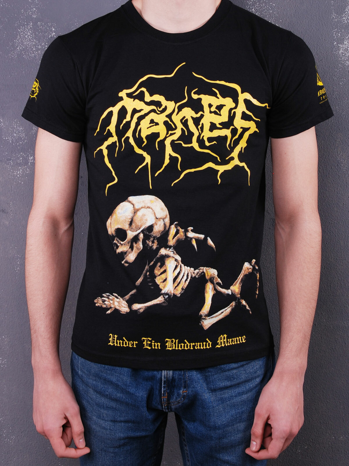 Manes - Under Ein Blodraud Maane TS T-Shirt | eBay